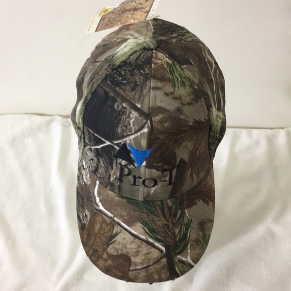 Realtree | Accessories | Realtree Camo Hat With Lights | Poshmark